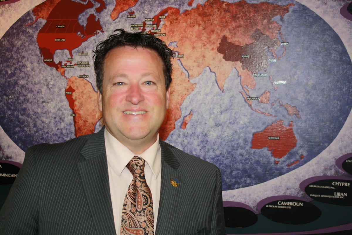 Donald Martel offre ses services au préfet - L'Écho de Maskinongé