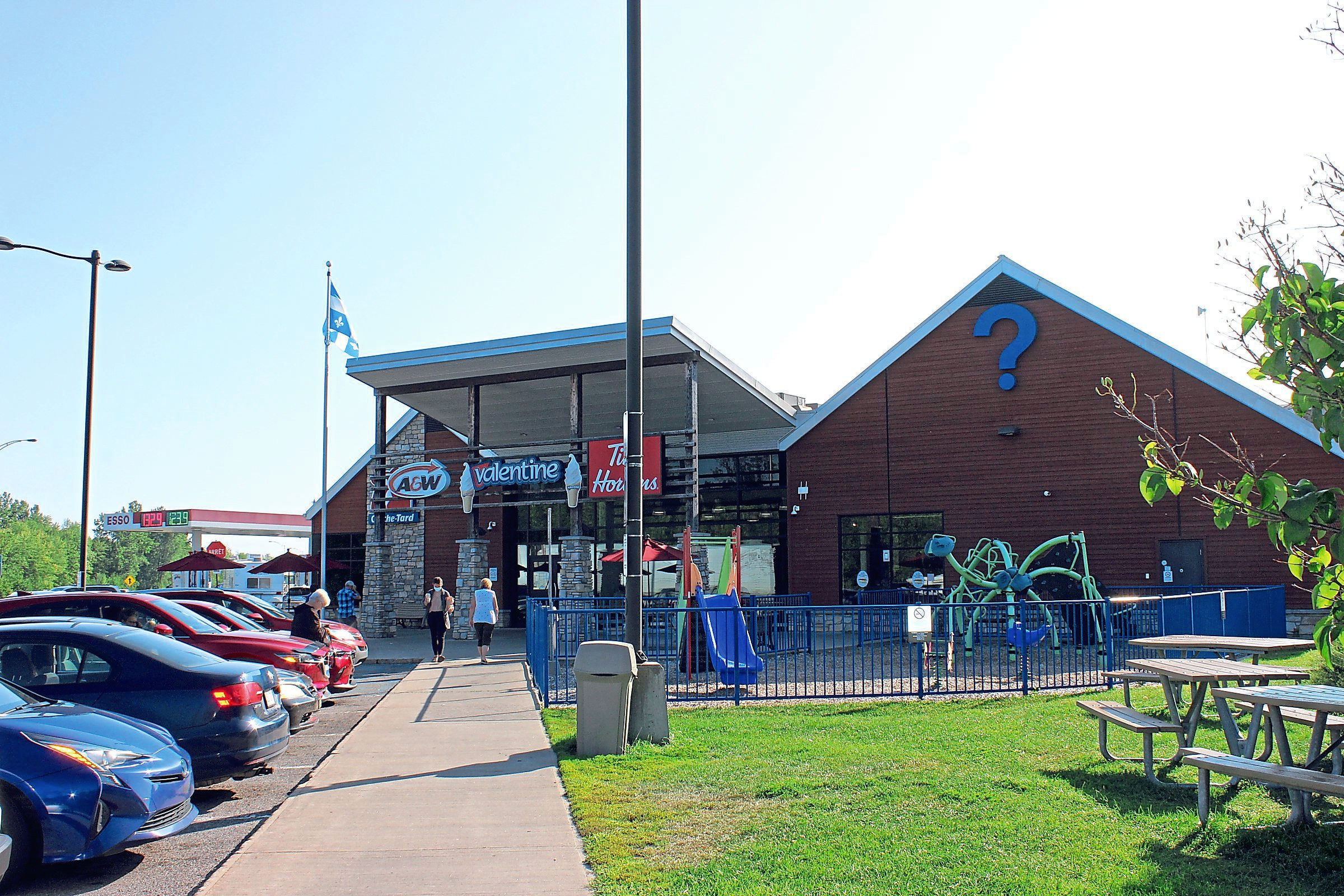 L'une des haltes routières les plus achalandées au Québec - L'Écho de ...