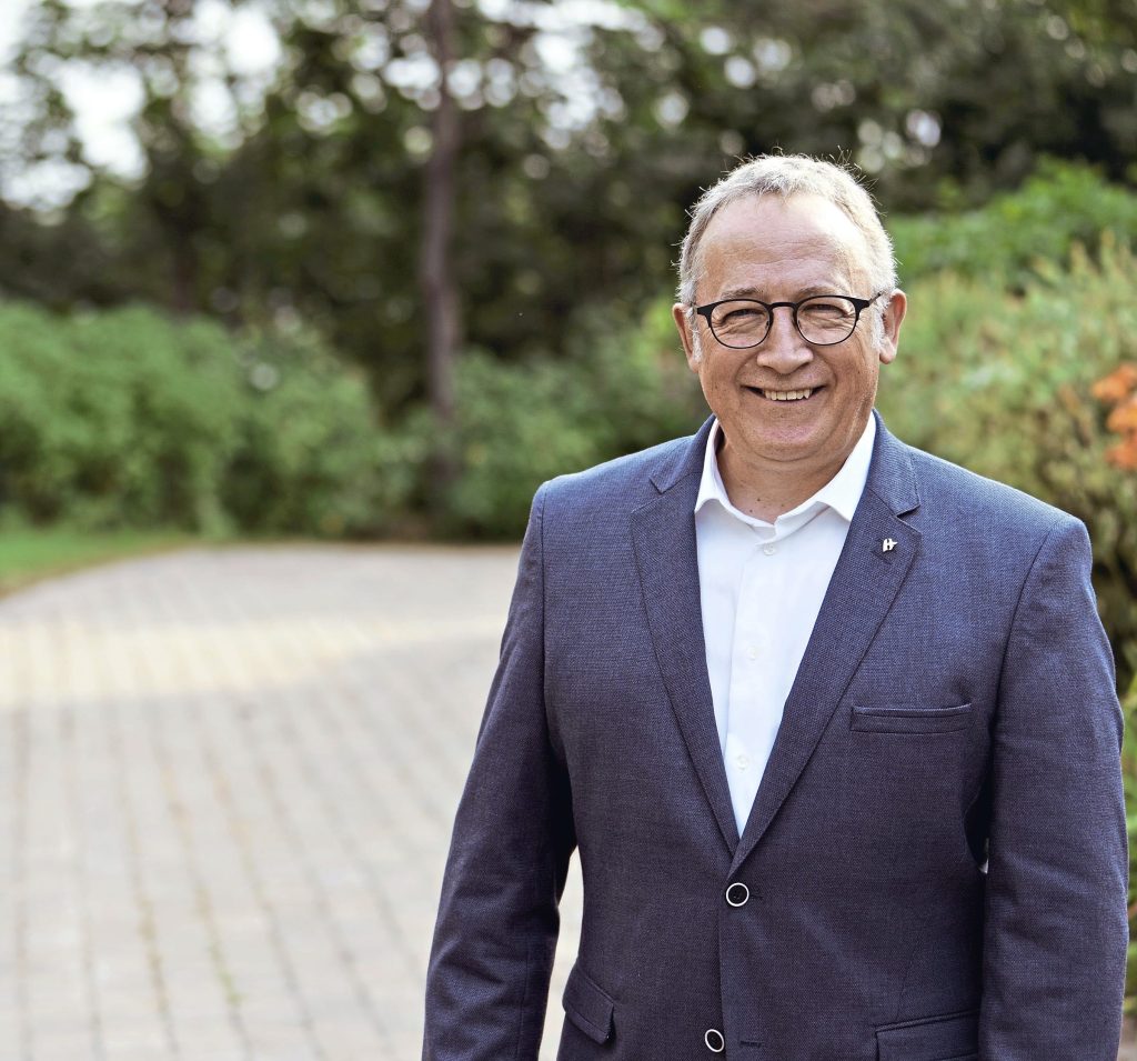 Yves Perron dresse le bilan de la session parlementaire - L’Écho de ...