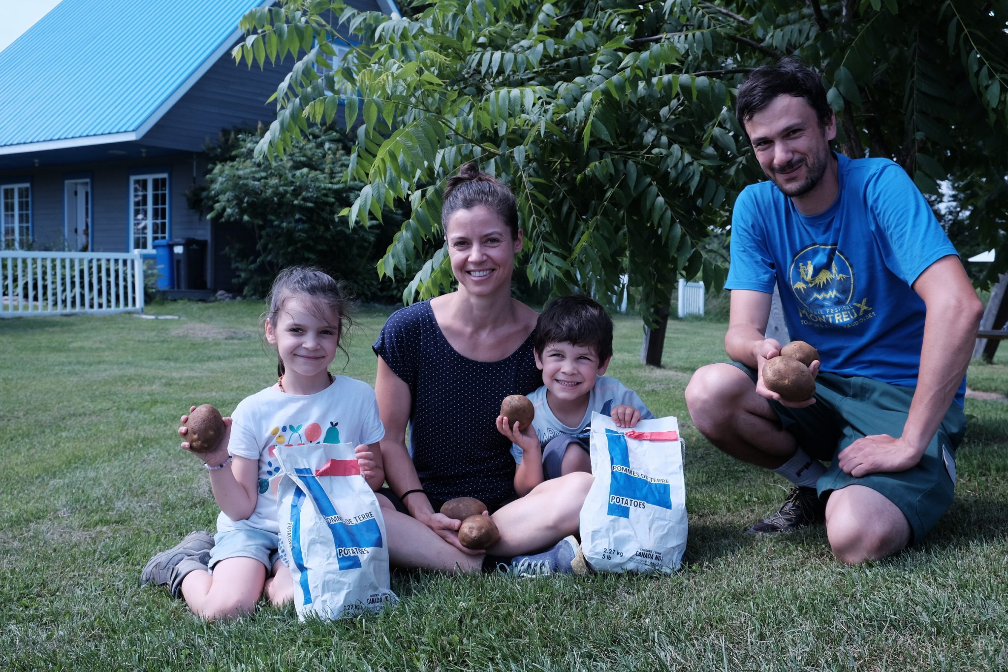 Des Suisses dans le champ... de patates! - L’Écho de Maskinongé