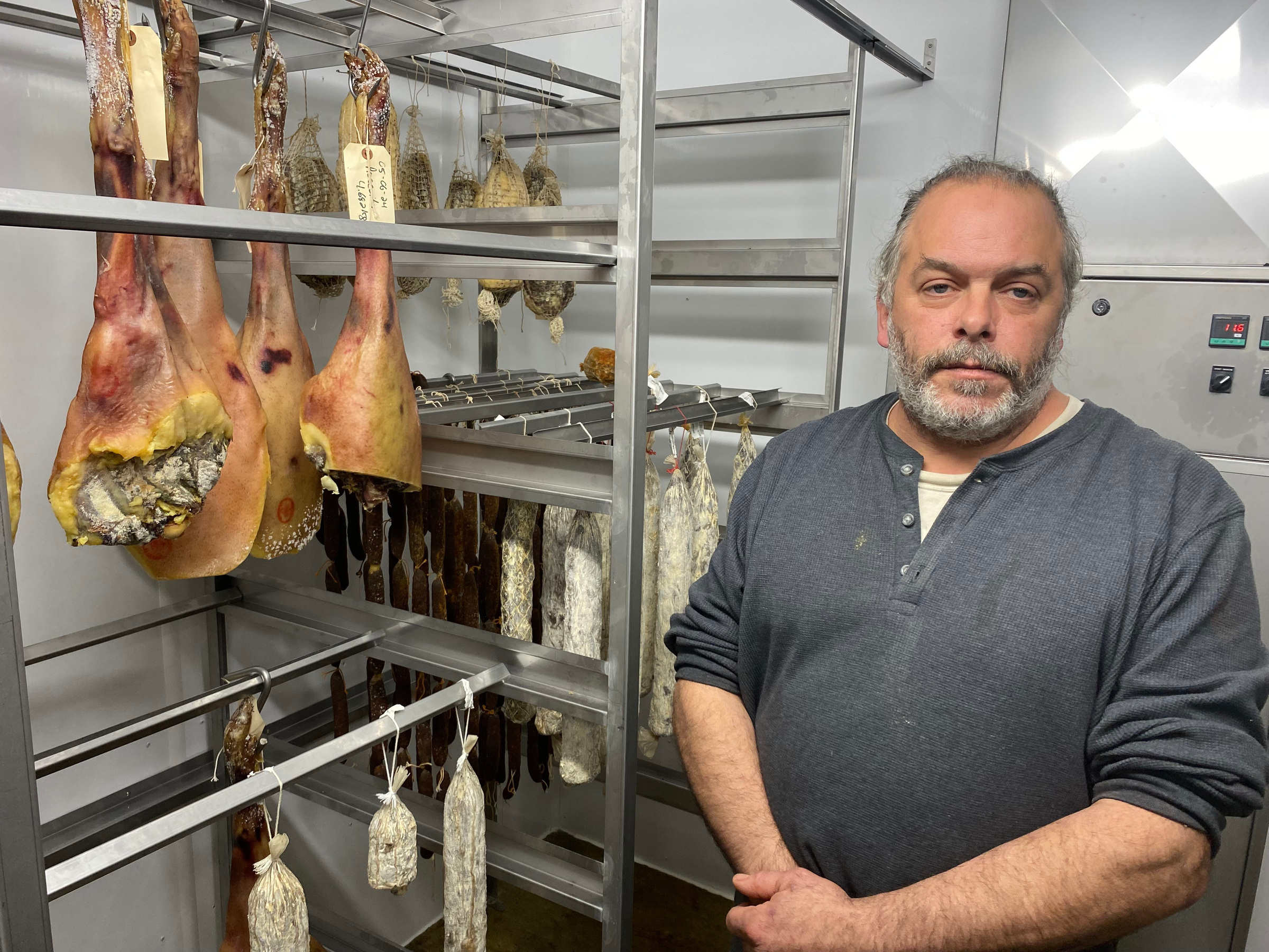 Le Rieur Sanglier se lance dans les charcuteries sèches - L’Écho de ...