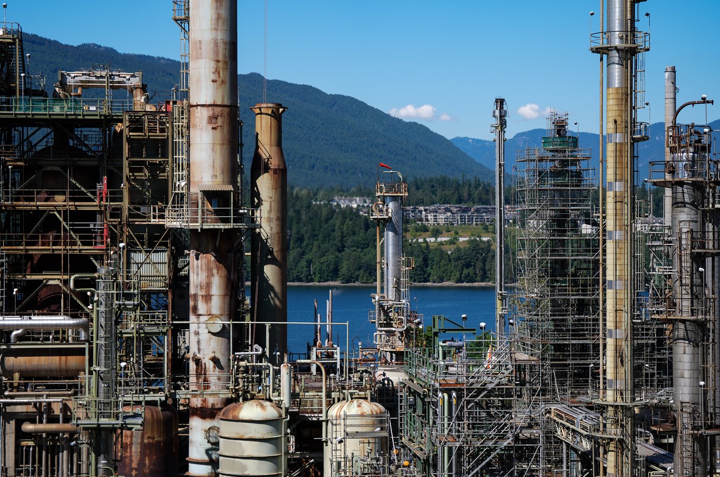 Une raffinerie de Burnaby, en Colombie-Britannique, signale une fuite ...