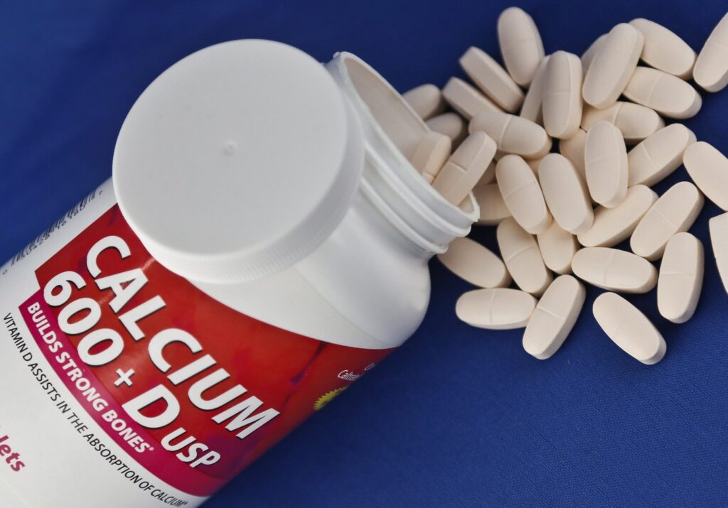 Fractures: les suppléments de calcium et de vitamine D sont ...